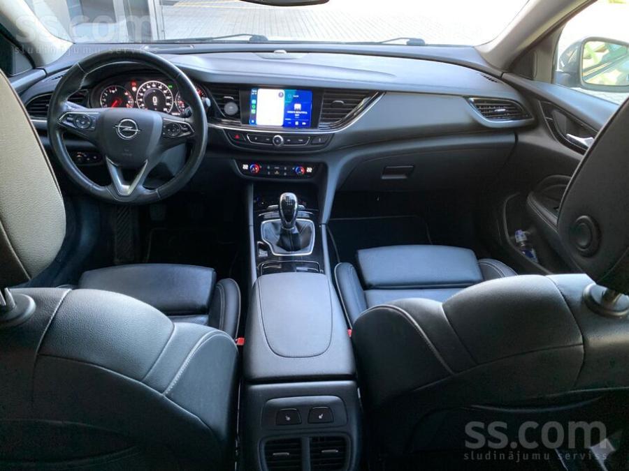 Grey Opel Insignia 2017 in Riga, with an engine capacity of 1.60 L and mileage of 191 thousand km for 9500 €, photo 6 on AUTOMOTO.COM.LV
