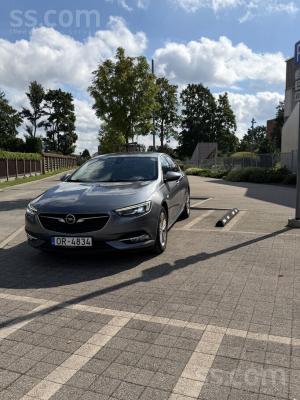 Pelēks Opel Insignia 2017 Rīga, ar dzinēja tilpumu 1.60 L un nobraukumu 194 tūkst. km par 8695 €, foto 3 vietnē AUTOMOTO.COM.LV
