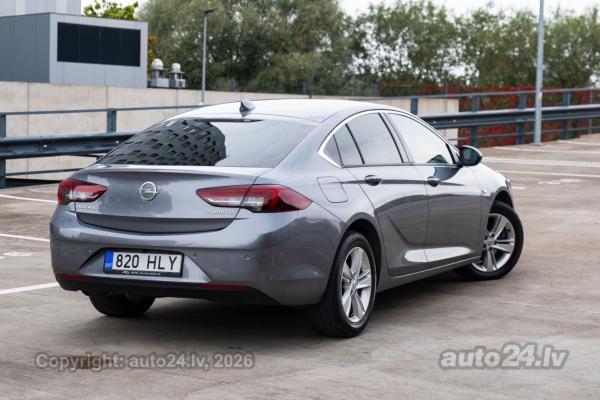 Grey Opel Insignia 2017 in Tartu, with an engine capacity of 1.60 L and mileage of 210 thousand km for 8499 €, photo 3 on AUTOMOTO.COM.LV