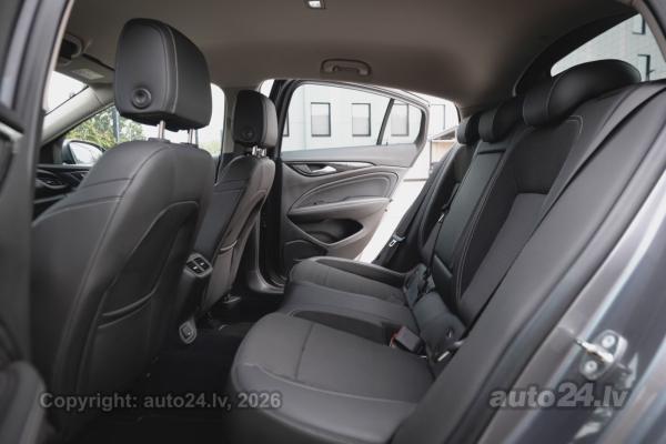 Grey Opel Insignia 2017 in Tartu, with an engine capacity of 1.60 L and mileage of 210 thousand km for 8499 €, photo 11 on AUTOMOTO.COM.LV