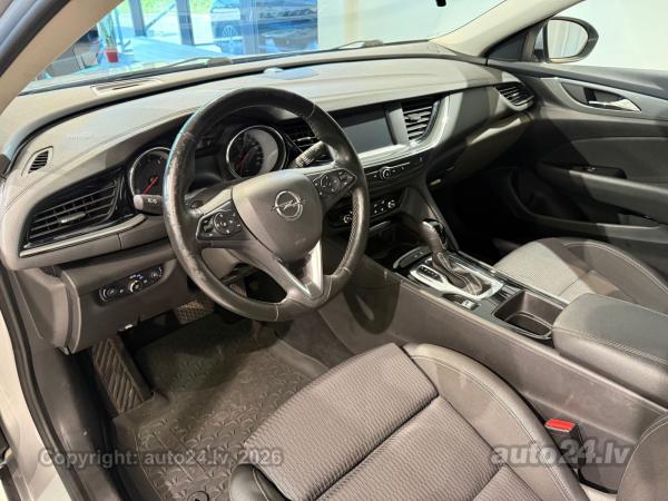 Опель Инсигния 2018 в Таллин на AUTOMOTO.COM.LV Серый Опель Инсигния 2018 в Таллин, объемом двигателя 1.50 л и пробегом 173 тыс. км за 9990 €, фото 6 на AUTOMOTO.COM.LV