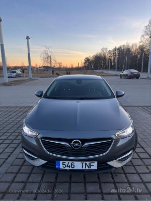 Grey Opel Insignia 2018 in Tartu, with an engine capacity of 1.50 L and mileage of 171 thousand km for 11999 €, photo 6 on AUTOMOTO.COM.LV
