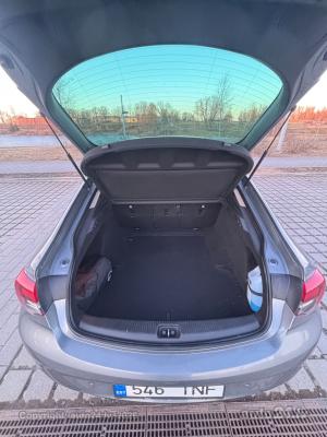 Grey Opel Insignia 2018 in Tartu, with an engine capacity of 1.50 L and mileage of 171 thousand km for 11999 €, photo 9 on AUTOMOTO.COM.LV