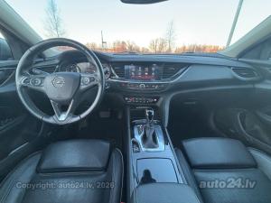 Grey Opel Insignia 2018 in Tartu, with an engine capacity of 1.50 L and mileage of 171 thousand km for 11999 €, photo 11 on AUTOMOTO.COM.LV