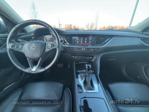 Grey Opel Insignia 2018 in Tartu, with an engine capacity of 1.50 L and mileage of 171 thousand km for 11999 €, photo 12 on AUTOMOTO.COM.LV