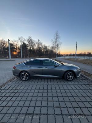 Grey Opel Insignia 2018 in Tartu, with an engine capacity of 1.50 L and mileage of 171 thousand km for 11999 €, photo 14 on AUTOMOTO.COM.LV