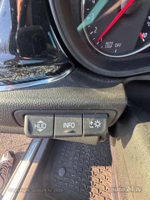 Grey Opel Insignia 2018 in Tartu, with an engine capacity of 1.50 L and mileage of 171 thousand km for 11999 €, photo 16 on AUTOMOTO.COM.LV