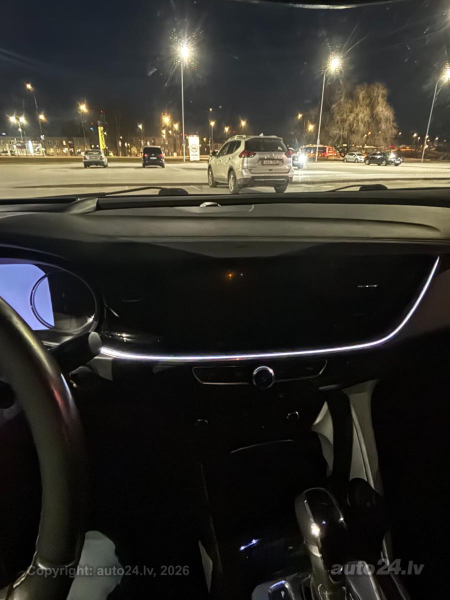 Grey Opel Insignia 2018 in Tartu, with an engine capacity of 1.50 L and mileage of 171 thousand km for 11999 €, photo 23 on AUTOMOTO.COM.LV
