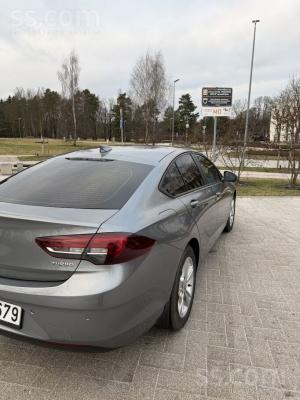 Grey Opel Insignia 2019 in Riga, with an engine capacity of 1.50 L and mileage of 140 thousand km for 11500 €, photo 4 on AUTOMOTO.COM.LV