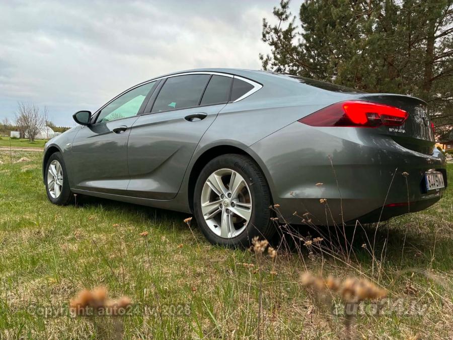 Grey Opel Insignia 2019 in Tallinn, with an engine capacity of 1.50 L and mileage of 127 thousand km for 11900 €, photo 4 on AUTOMOTO.COM.LV