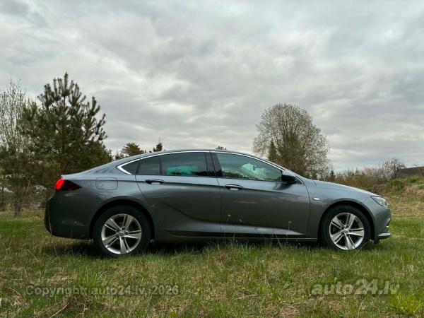Grey Opel Insignia 2019 in Tallinn, with an engine capacity of 1.50 L and mileage of 127 thousand km for 11900 €, photo 4 on AUTOMOTO.COM.LV