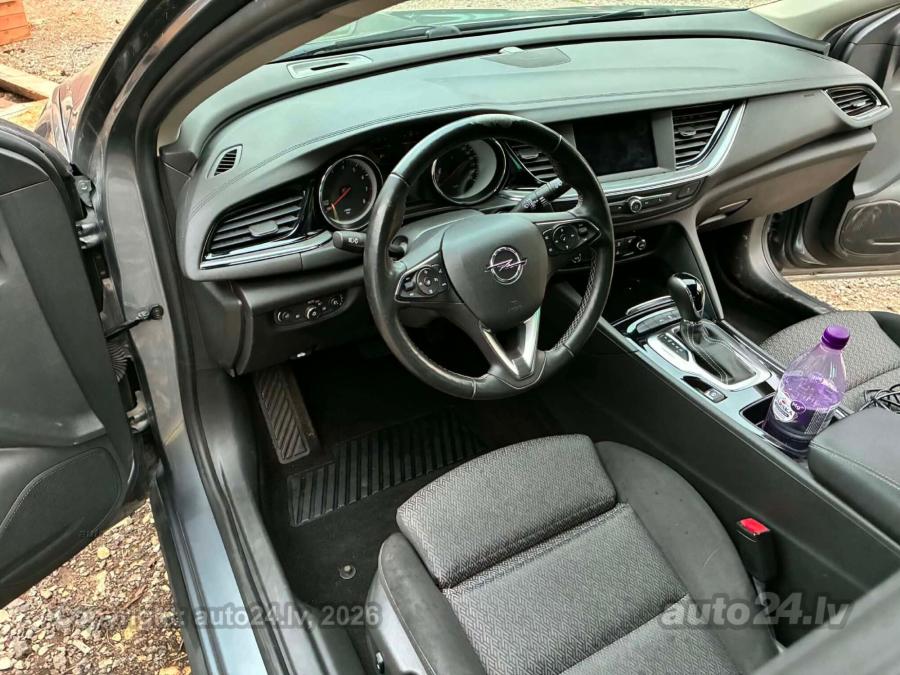 Grey Opel Insignia 2019 in Tallinn, with an engine capacity of 1.50 L and mileage of 127 thousand km for 11900 €, photo 8 on AUTOMOTO.COM.LV