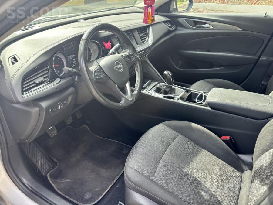 Pelēks Opel Insignia 2019 Jēkabpils, ar dzinēja tilpumu 1.60 L un nobraukumu 175 tūkst. km par 9980 €, foto 8 vietnē AUTOMOTO.COM.LV