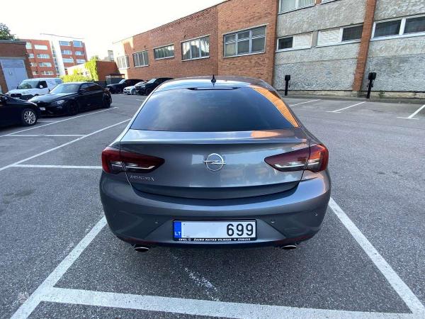 Pelēks Opel Insignia 2019 Klaipėda, ar dzinēja tilpumu 1.96 L un nobraukumu 154 tūkst. km par 14500 €, foto 3 vietnē AUTOMOTO.COM.LV