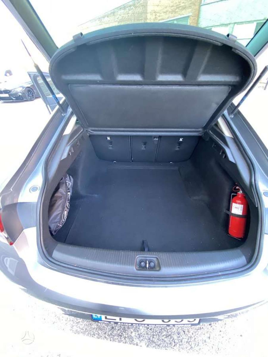 Grey Opel Insignia 2019 in Klaipeda, with an engine capacity of 1.96 L and mileage of 154 thousand km for 14500 €, photo 15 on AUTOMOTO.COM.LV