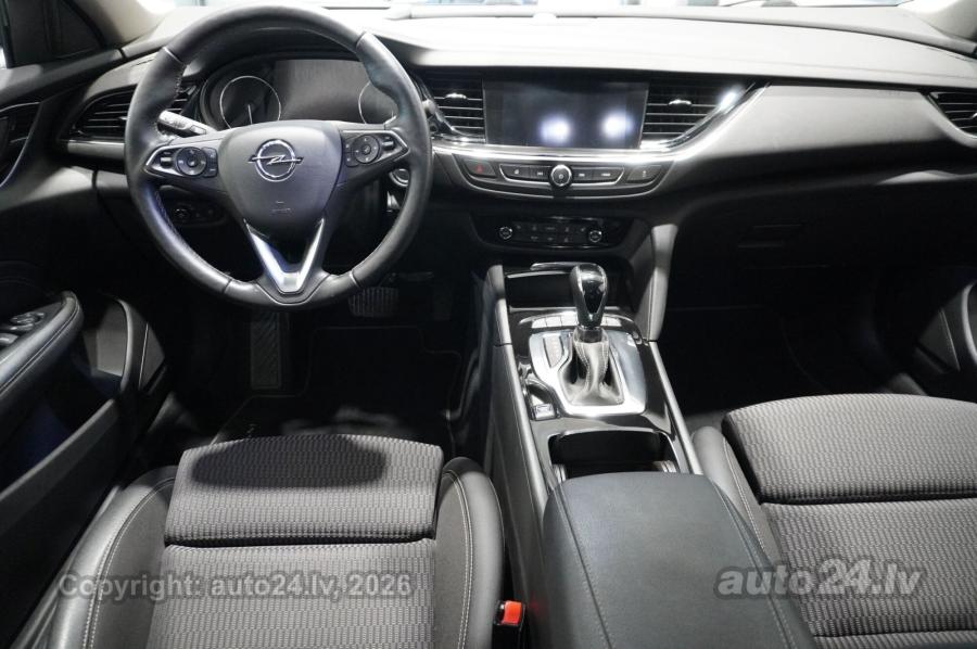Grey Opel Insignia 2019 in Tallinn, with an engine capacity of 1.60 L and mileage of 45 thousand km for 16500 €, photo 11 on AUTOMOTO.COM.LV