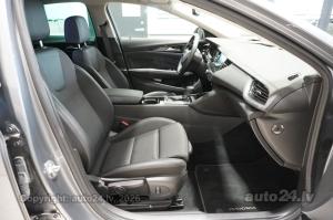 Grey Opel Insignia 2019 in Tallinn, with an engine capacity of 1.60 L and mileage of 45 thousand km for 16500 €, photo 15 on AUTOMOTO.COM.LV