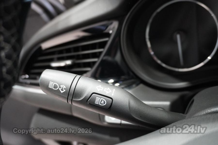 Grey Opel Insignia 2019 in Tallinn, with an engine capacity of 1.60 L and mileage of 45 thousand km for 16500 €, photo 18 on AUTOMOTO.COM.LV