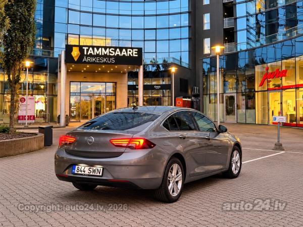 Grey Opel Insignia 2019 in Tallinn, with an engine capacity of 1.50 L and mileage of 127 thousand km for 12990 €, photo 4 on AUTOMOTO.COM.LV