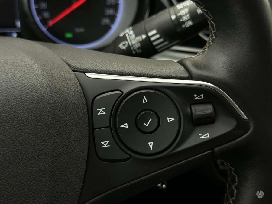 Pelēks Opel Insignia 2020 Viļņa, ar dzinēja tilpumu 1.60 L un nobraukumu 43 tūkst. km par 13300 €, foto 22 vietnē AUTOMOTO.COM.LV