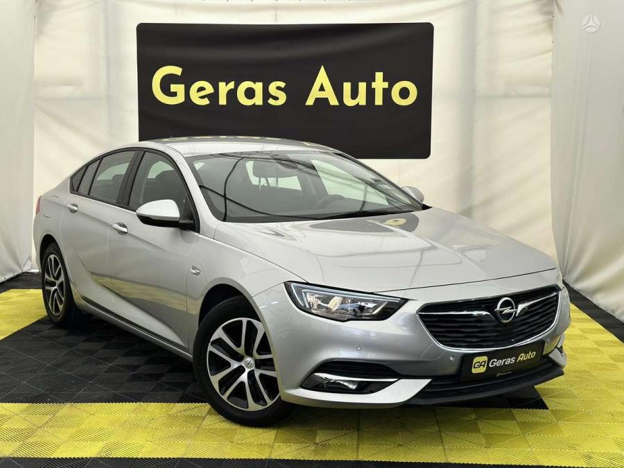 Grey Opel Insignia 2020 in Vilnius, with an engine capacity of 1.60 L and mileage of 43 thousand km for 13300 €, photo 4 on AUTOMOTO.COM.LV