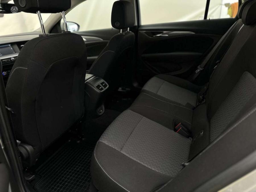 Grey Opel Insignia 2020 in Vilnius, with an engine capacity of 1.60 L and mileage of 43 thousand km for 13300 €, photo 12 on AUTOMOTO.COM.LV