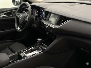 Grey Opel Insignia 2020 in Vilnius, with an engine capacity of 1.60 L and mileage of 43 thousand km for 13300 €, photo 15 on AUTOMOTO.COM.LV