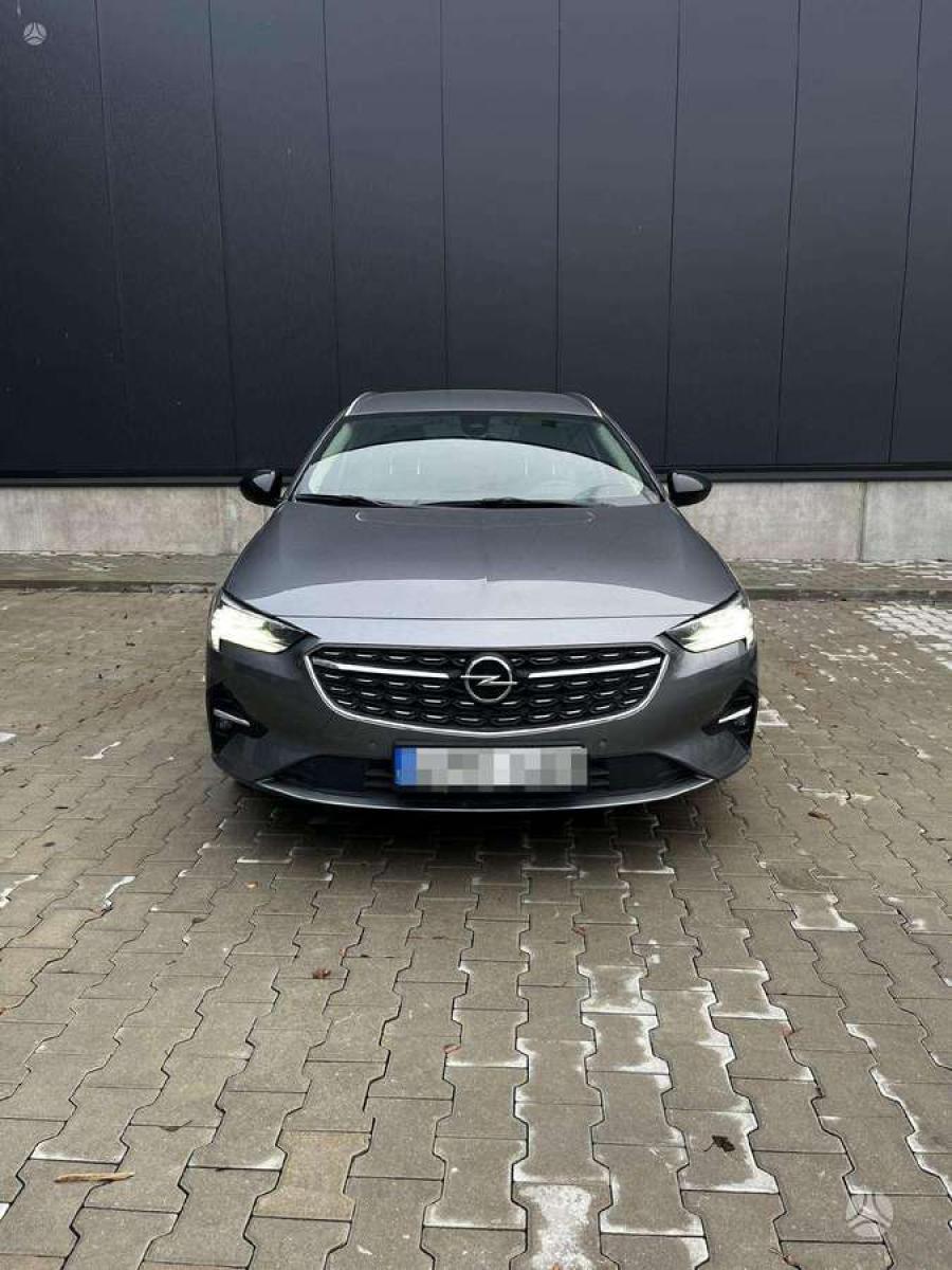 Grey Opel Insignia 2021 in Vilnius, with an engine capacity of 1.50 L and mileage of 111 thousand km for 10999 €, photo 2 on AUTOMOTO.COM.LV