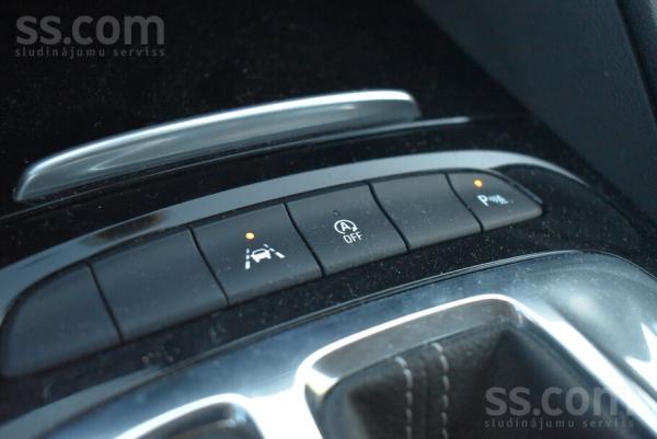 Pelēks Opel Insignia 2021 Kuldīga, ar dzinēja tilpumu 2.00 L un nobraukumu 0 tūkst. km par 15550 €, foto 9 vietnē AUTOMOTO.COM.LV