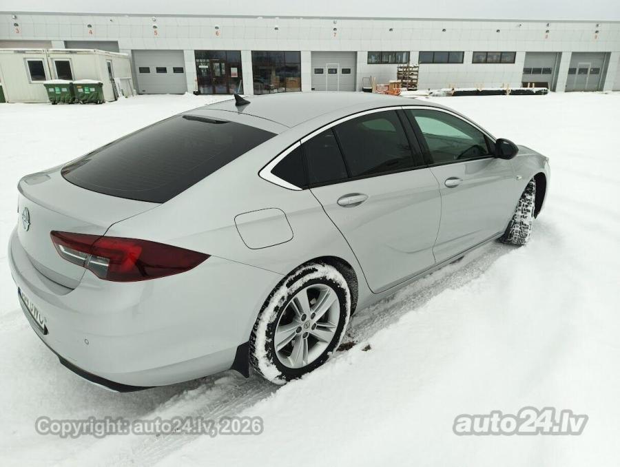 Grey Opel Insignia 2022 in Tartu, with an engine capacity of 2.00 L and mileage of 55 thousand km for 24676 €, photo 6 on AUTOMOTO.COM.LV