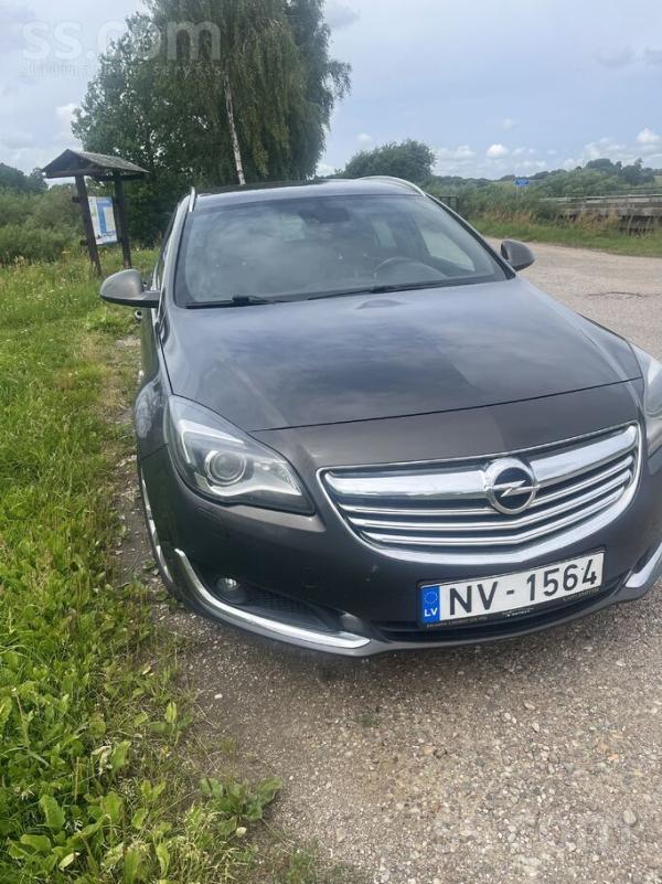 Grey Opel Insignia 2014 in Liepaja, with an engine capacity of 2.00 L and mileage of 380 thousand km for 4200 €, photo 7 on AUTOMOTO.COM.LV