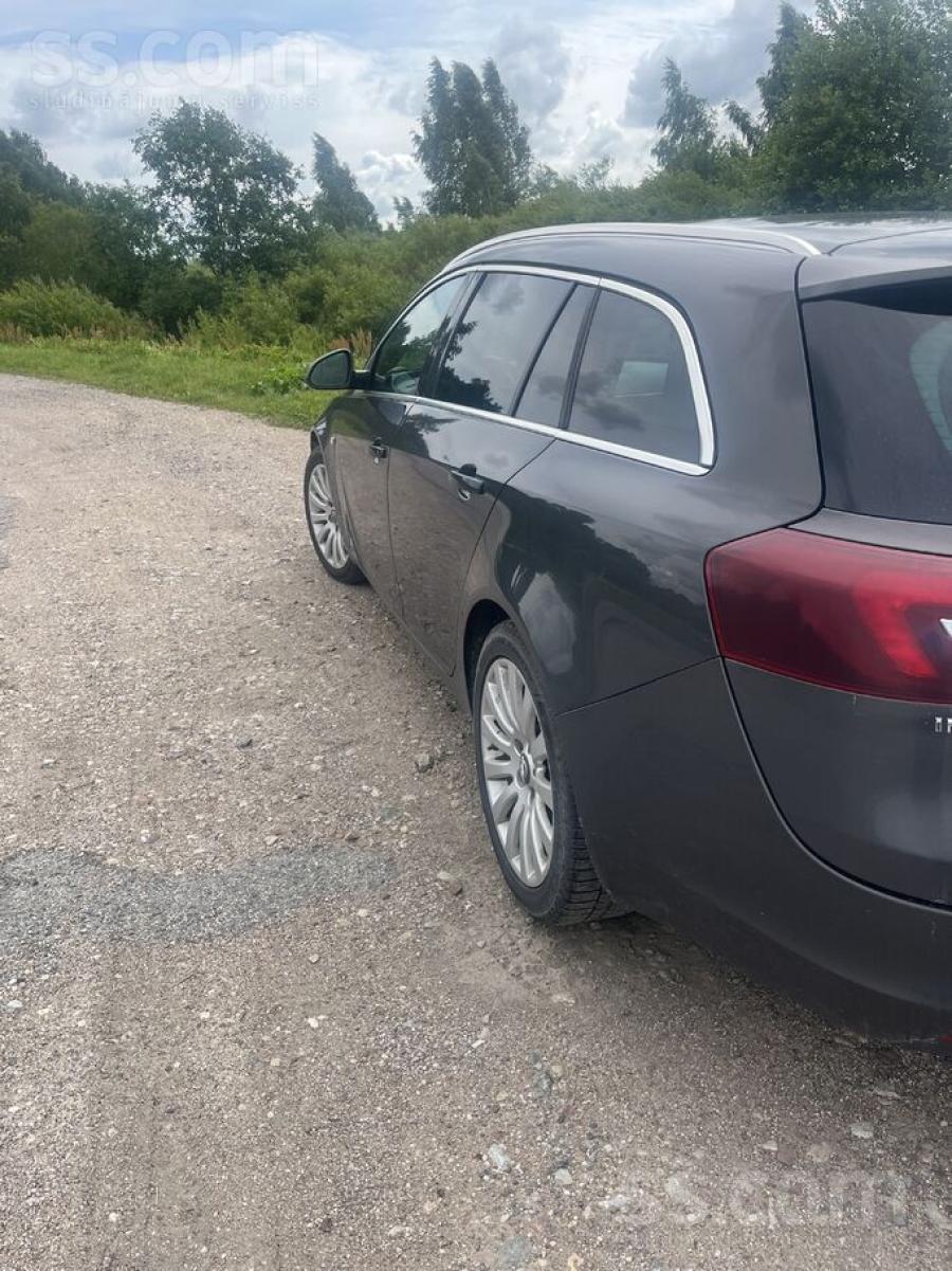 Pelēks Opel Insignia 2014 Liepāja, ar dzinēja tilpumu 2.00 L un nobraukumu 380 tūkst. km par 4200 €, foto 12 vietnē AUTOMOTO.COM.LV