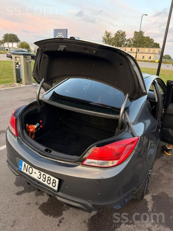 Pelēks Opel Insignia 2008 Saldus, ar dzinēja tilpumu 2.00 L un nobraukumu 287 tūkst. km par 3400 €, foto 4 vietnē AUTOMOTO.COM.LV