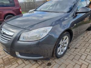 Grey Opel Insignia 2009 in Kaunas, with an engine capacity of 1.80 L and mileage of 278 thousand km for 2730 €, photo 3 on AUTOMOTO.COM.LV