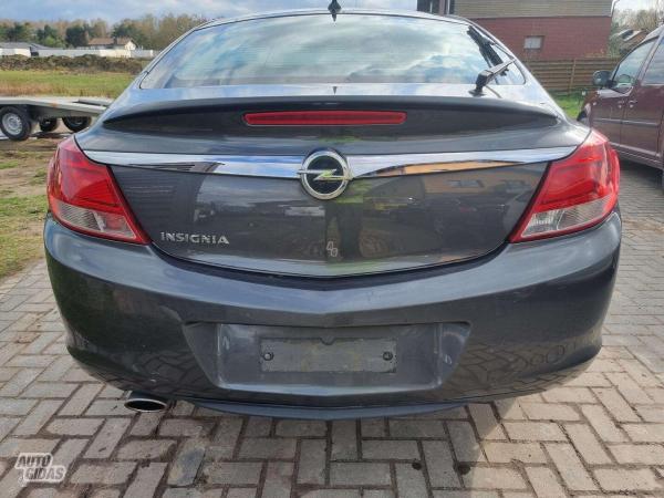 Grey Opel Insignia 2009 in Kaunas, with an engine capacity of 1.80 L and mileage of 278 thousand km for 2730 €, photo 6 on AUTOMOTO.COM.LV