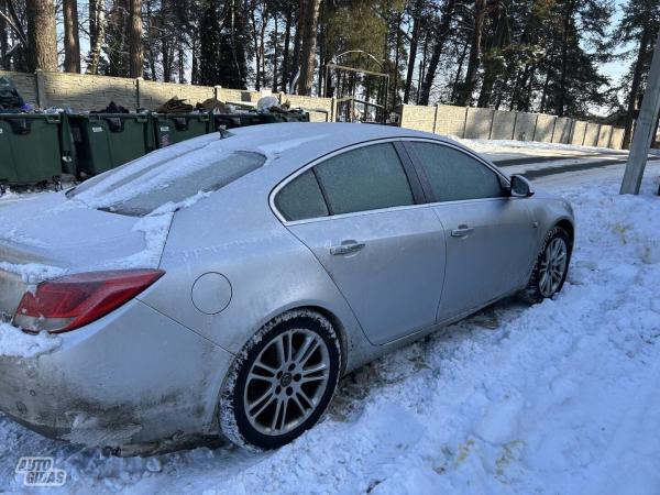 Pelēks Opel Insignia 2009 Viļņa, ar dzinēja tilpumu 2.00 L un nobraukumu 246 tūkst. km par 1500 €, foto 4 vietnē AUTOMOTO.COM.LV