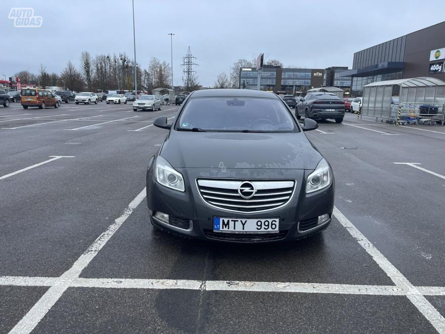 Grey Opel Insignia 2009 in Kaunas, with an engine capacity of 2.00 L and mileage of 280 thousand km for 3100 €, photo 2 on AUTOMOTO.COM.LV