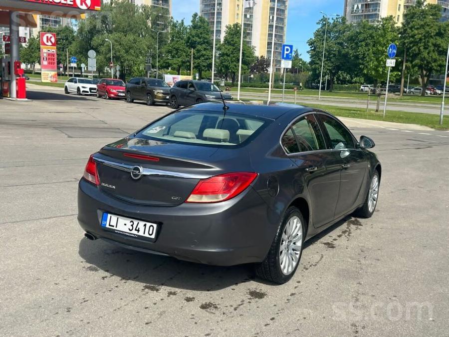 Grey Opel Insignia 2009 in Riga, with an engine capacity of 2.00 L and mileage of 177 thousand km for 2700 €, photo 4 on AUTOMOTO.COM.LV