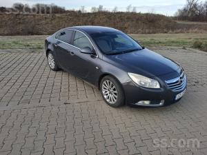 Pelēks Opel Insignia 2009 Daugavpils, ar dzinēja tilpumu 2.00 L un nobraukumu 299 tūkst. km par 2900 €, foto  vietnē AUTOMOTO.COM.LV