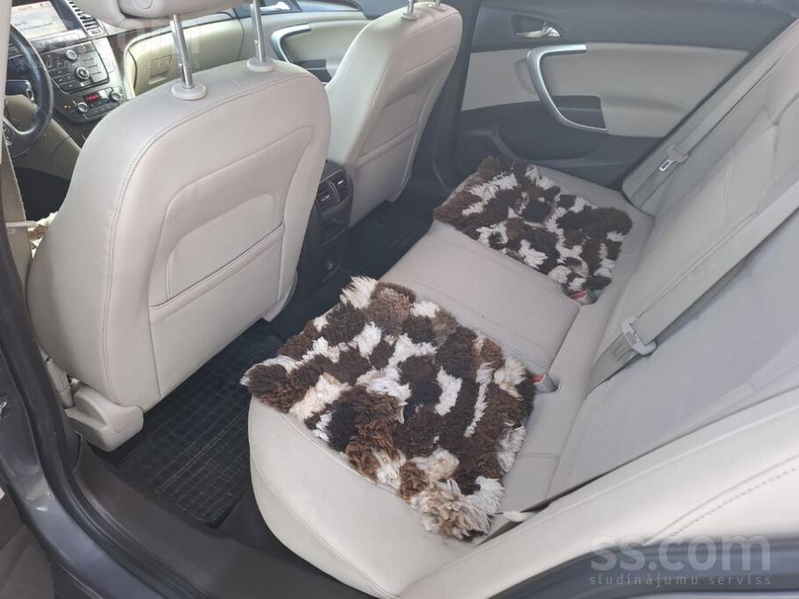 Pelēks Opel Insignia 2009 Daugavpils, ar dzinēja tilpumu 2.00 L un nobraukumu 299 tūkst. km par 2900 €, foto 7 vietnē AUTOMOTO.COM.LV
