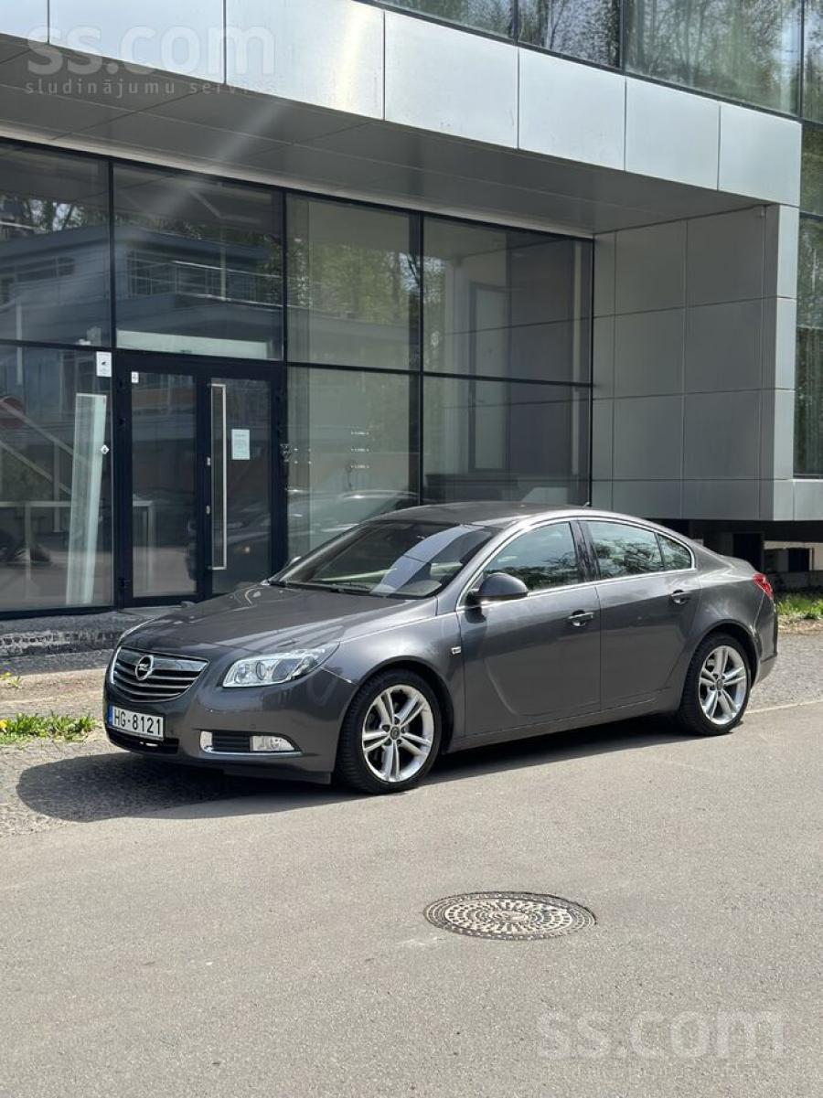 Pelēks Opel Insignia 2009 Rīga, ar dzinēja tilpumu 2.00 L un nobraukumu 118 tūkst. km par 4400 €, foto 1 vietnē AUTOMOTO.COM.LV