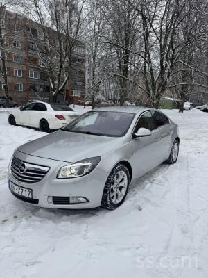 Grey Opel Insignia 2009 in Riga, with an engine capacity of 2.00 L and mileage of 188 thousand km for 4400 €, photo  on AUTOMOTO.COM.LV