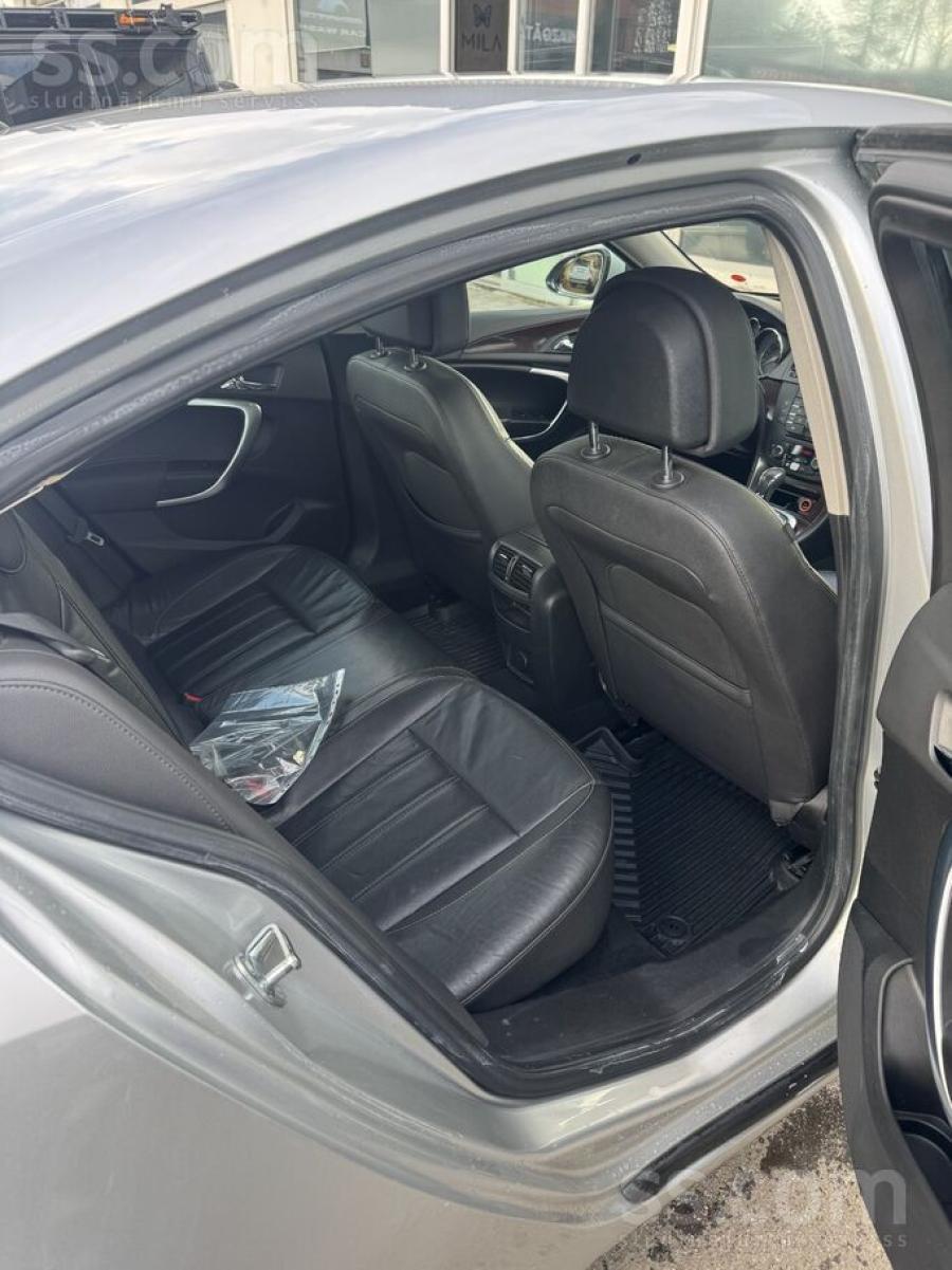 Pelēks Opel Insignia 2009 Rīga, ar dzinēja tilpumu 2.00 L un nobraukumu 188 tūkst. km par 3000 €, foto 5 vietnē AUTOMOTO.COM.LV