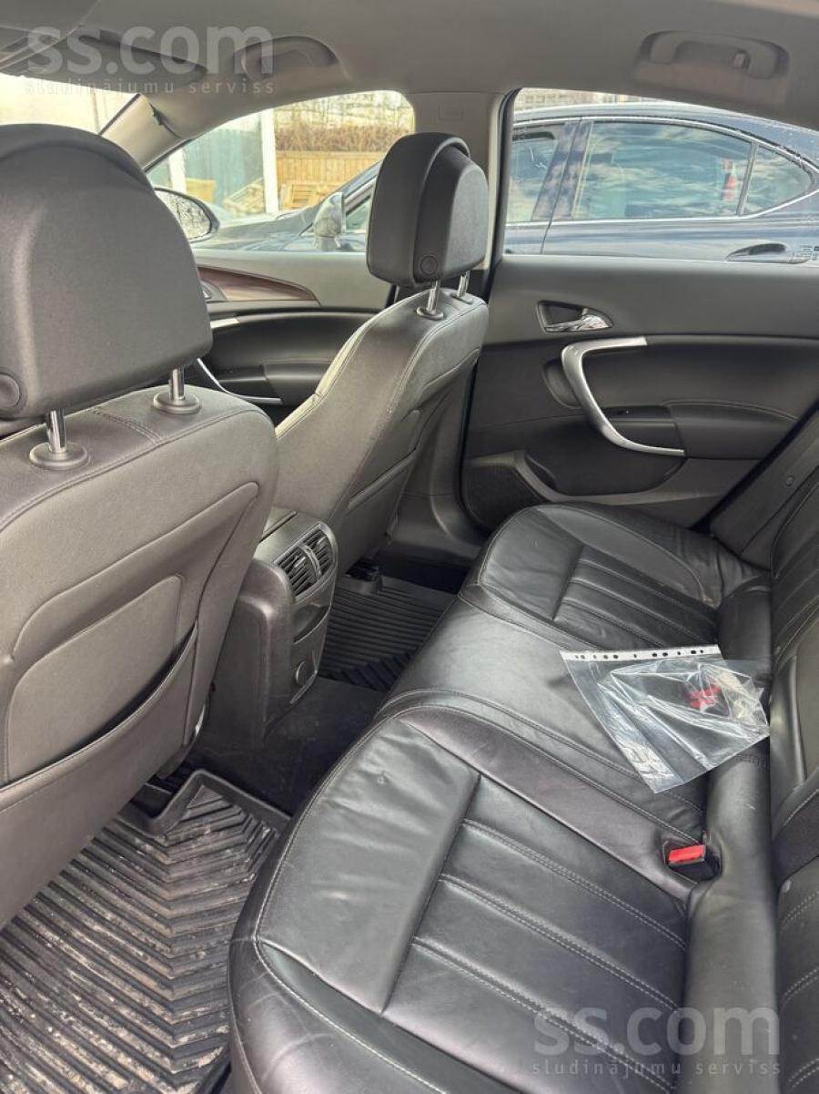 Pelēks Opel Insignia 2009 Rīga, ar dzinēja tilpumu 2.00 L un nobraukumu 188 tūkst. km par 3000 €, foto 6 vietnē AUTOMOTO.COM.LV