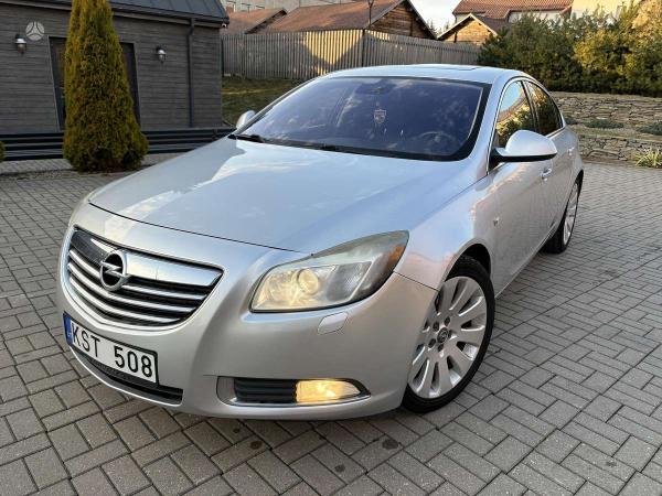 Grey Opel Insignia 2009 in Kedainiai, with an engine capacity of 2.00 L and mileage of 229 thousand km for 2150 €, photo 1 on AUTOMOTO.COM.LV