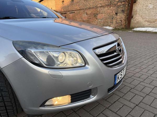Grey Opel Insignia 2009 in Kedainiai, with an engine capacity of 2.00 L and mileage of 229 thousand km for 2150 €, photo 9 on AUTOMOTO.COM.LV