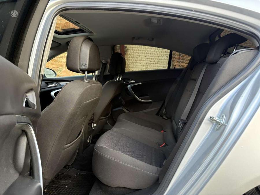 Pelēks Opel Insignia 2009 Kėdainiai, ar dzinēja tilpumu 2.00 L un nobraukumu 229 tūkst. km par 2150 €, foto 14 vietnē AUTOMOTO.COM.LV