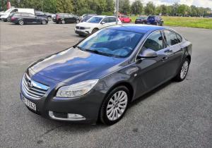 Pelēks Opel Insignia 2009 Rīga, ar dzinēja tilpumu 2.00 L un nobraukumu 216 tūkst. km par 3200 €, foto  vietnē AUTOMOTO.COM.LV