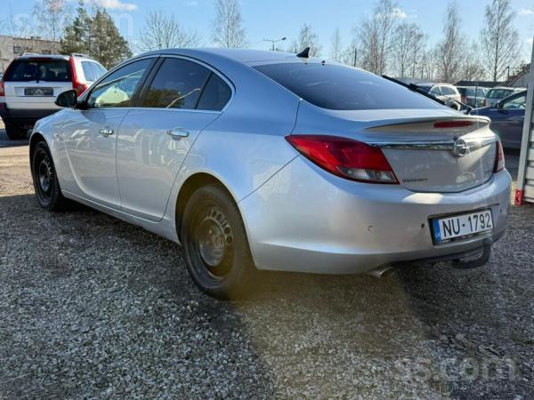 Pelēks Opel Insignia 2009 Rīga, ar dzinēja tilpumu 2.00 L un nobraukumu 270 tūkst. km par 1700 €, foto 3 vietnē AUTOMOTO.COM.LV