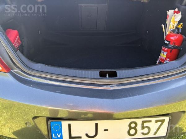 Pelēks Opel Insignia 2009 Alūksne, ar dzinēja tilpumu 2.00 L un nobraukumu 324 tūkst. km par 3200 €, foto 8 vietnē AUTOMOTO.COM.LV